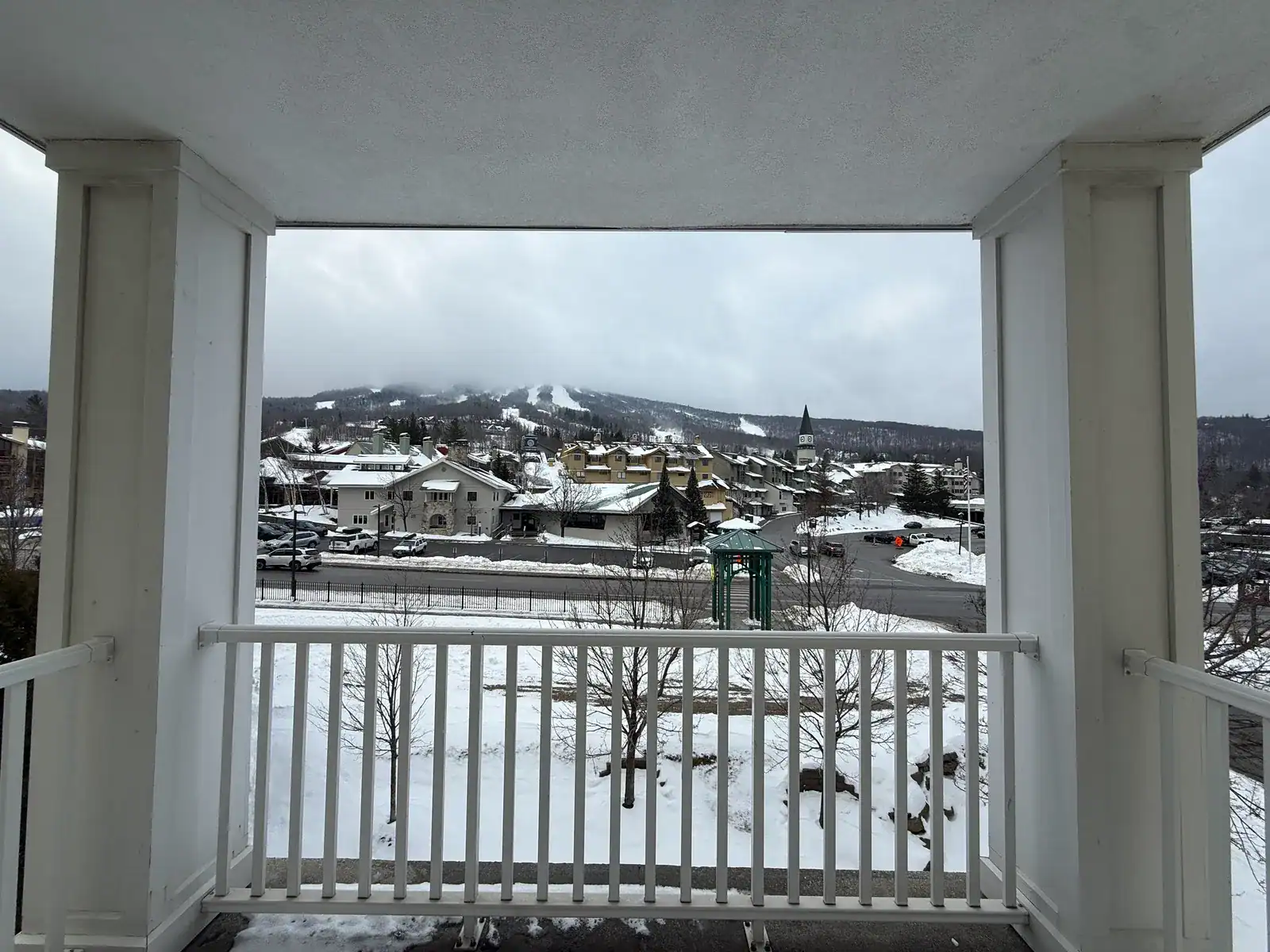 Luxury Homes for Sale in Stratton Real Estate | Find Your Dream Property