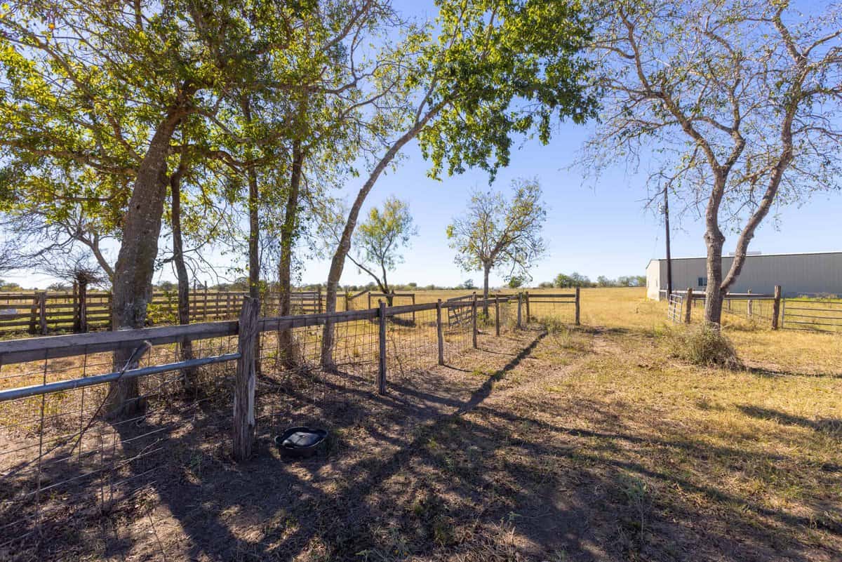 Gonzales County, Harwood, TX West and Swope Ranches